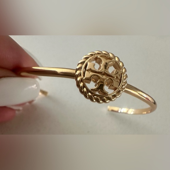 Tory Burch | Jewelry | Tory Burch Bracelet Golden With The Original ...